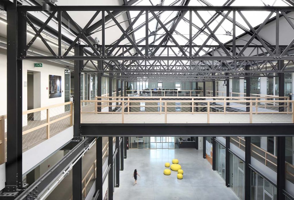 White-Yellow Cross: The Lit Factory – urbanNext