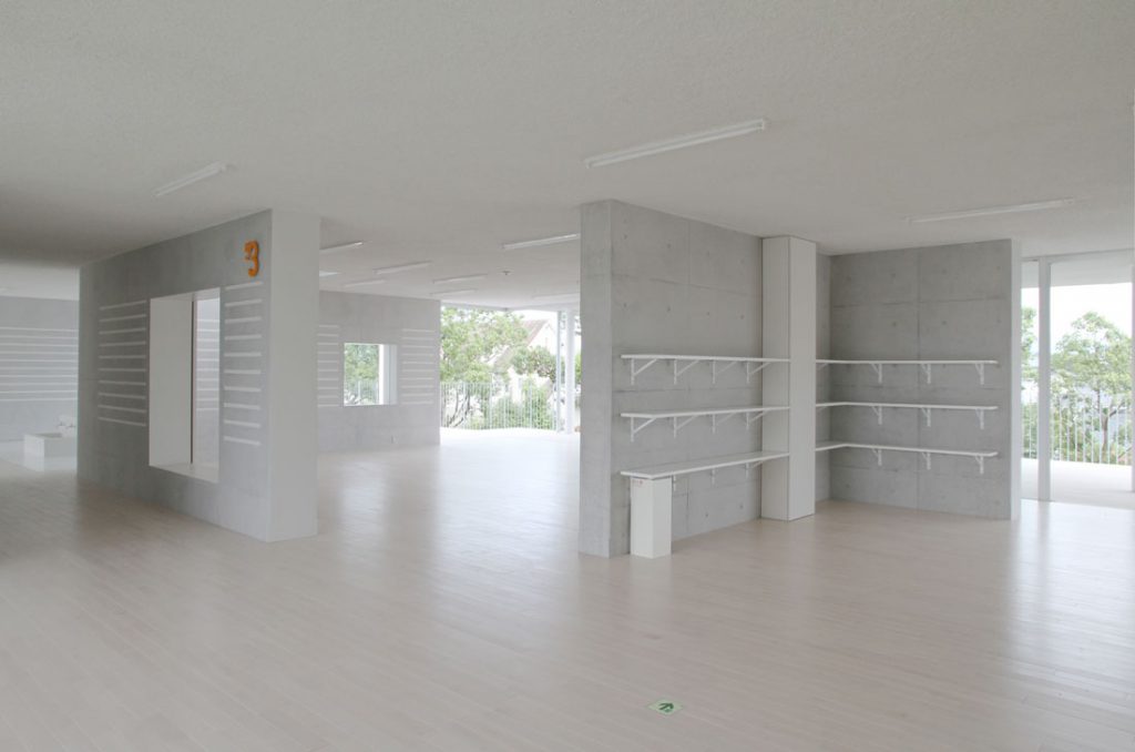 UTO Elementary School: L-Shaped Walls Opened to the Greeneries – urbanNext