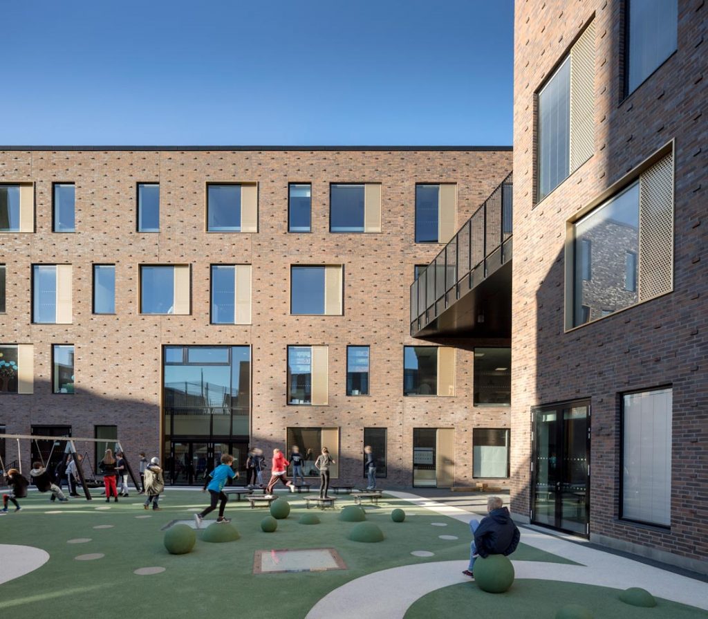 European School Copenhagen: A Vibrant Space in a Historic Site – urbanNext