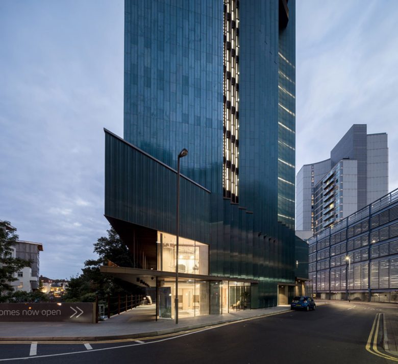 Mapleton Crescent SW18: A Distinctive Tower – urbanNext