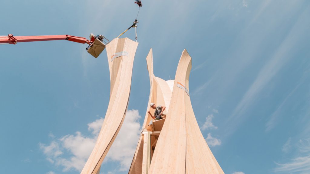 Urbach Tower: Self-shaping Process of Curved Wood Components – urbanNext