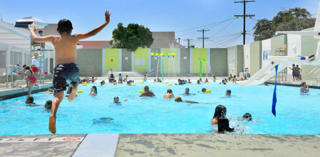Central Recreation Center Pool: Play and Exercise Space – urbanNext