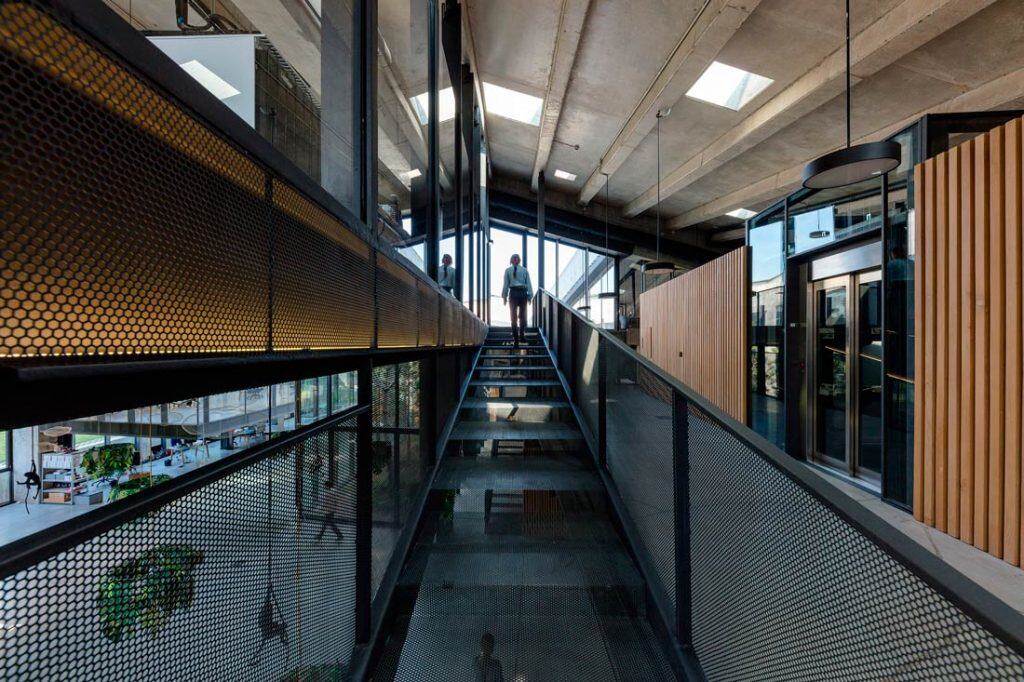 Coffee Production Plant: Vast Green Roof – urbanNext