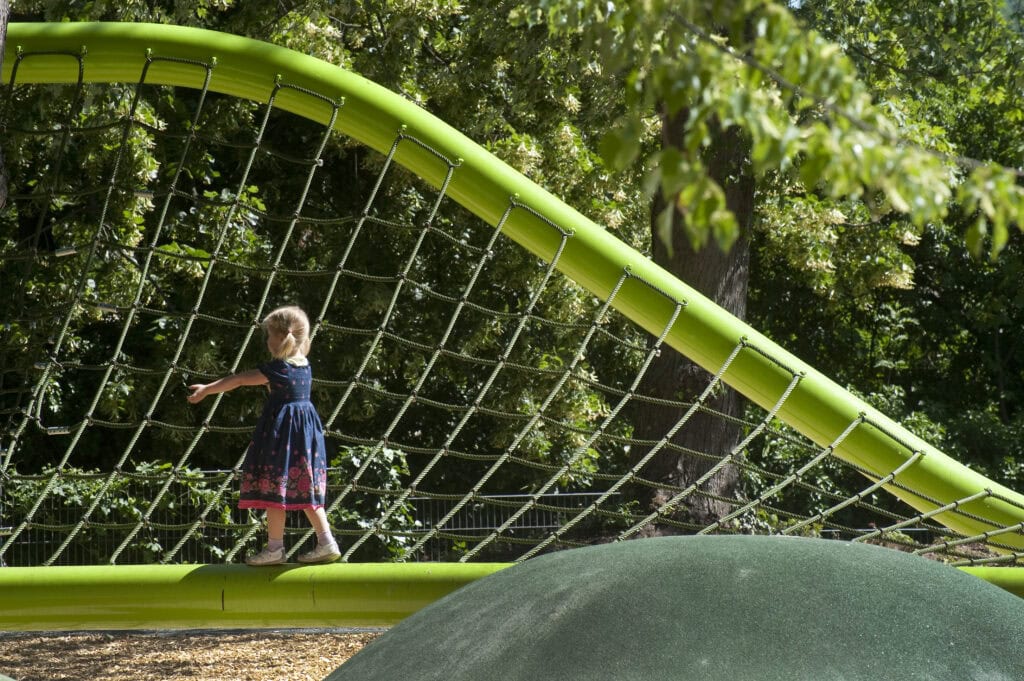 Sculptural Playground in Schulberg – urbanNext