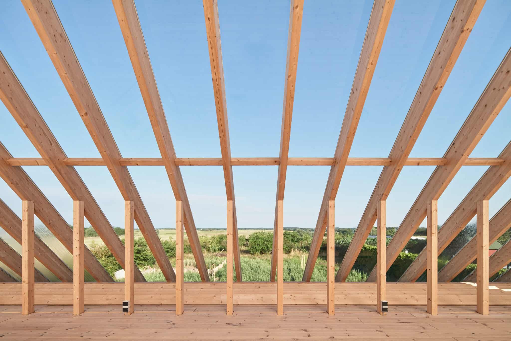 Das Glashaus: A Seamless Retreat in the Uckermark Countryside – urbanNext
